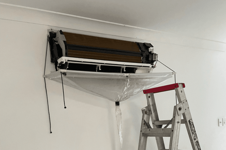 5 Signs Your Air Conditioner Needs A Hydro Clean - DEEPCHILL